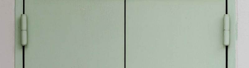 A guide to weld-on bullet hinges | Essentra Components UK