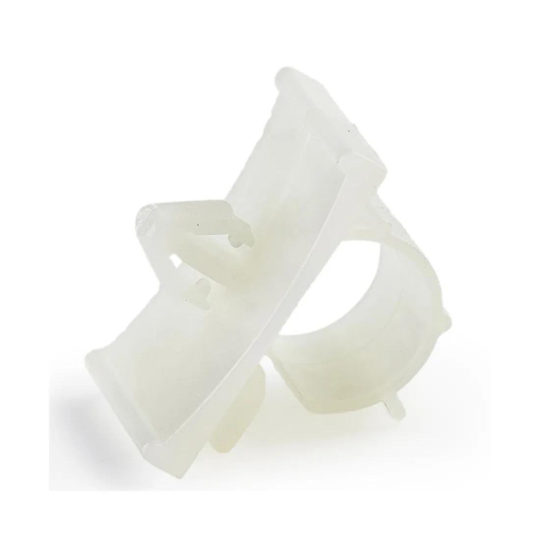 Buy Cable Clamps - Plug-In, Locking | PKKL-3 | Essentra Components
